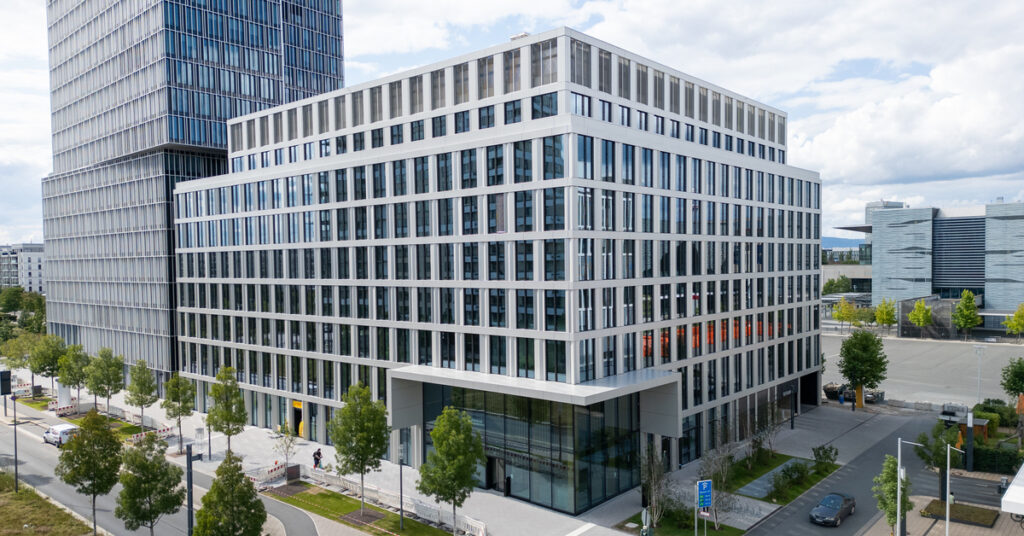 Universal Investment ernennt CFO - dpn